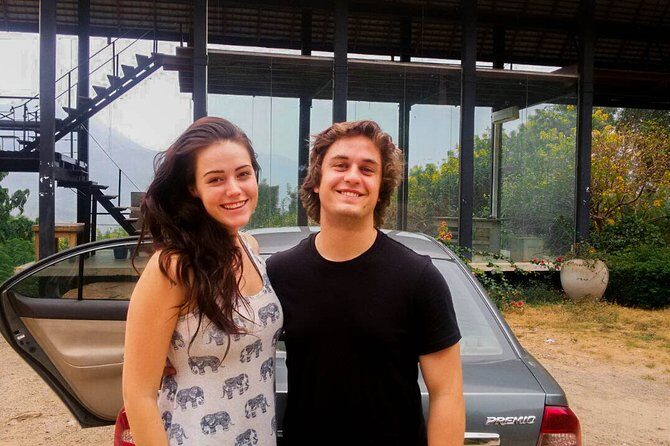 Transfer between Colombo Airport (CMB) and Rangiri Dambulla Resort, Dambulla - FAQs