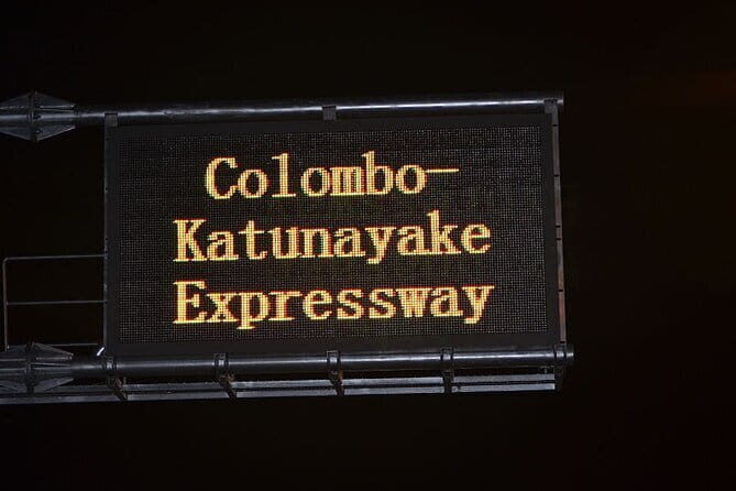 Transfer between Colombo Airport (CMB) and Saffron Villa, Kosgama - FAQs