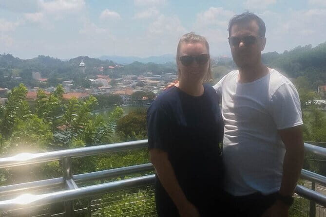 Transfer between Colombo Airport (CMB) and South Point Abbey, Ahangama - Key Points