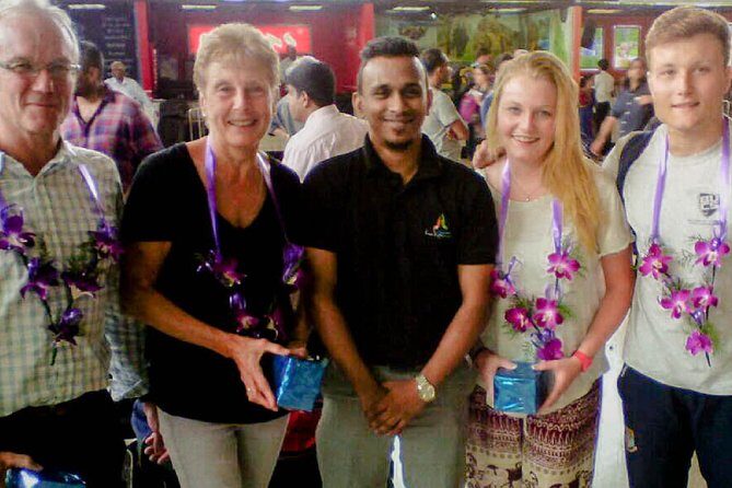 Transfer between Colombo Airport (CMB) and Star Light Hotel, Unawatuna - Key Points