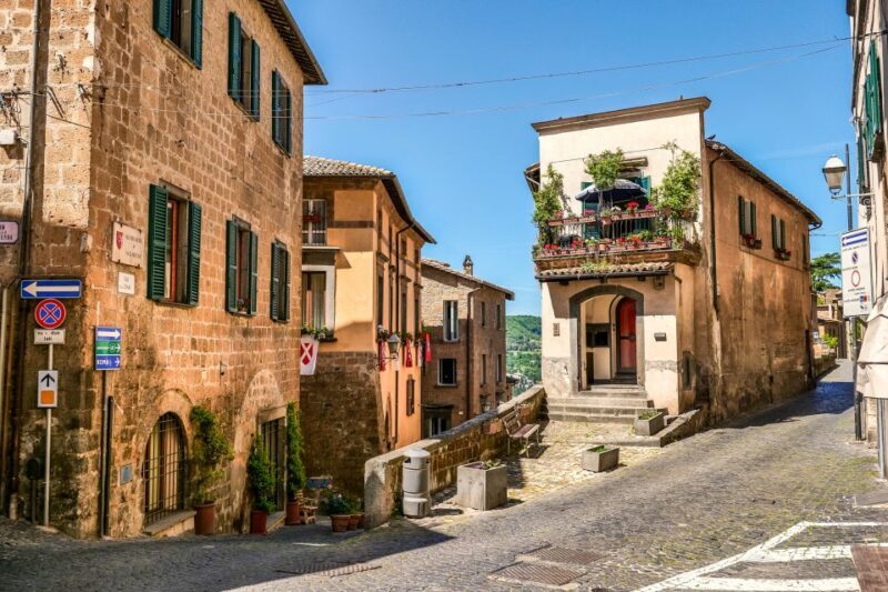 Transfer Between Florence and Rome with Sightseeing Stop - Why Consider This Transfer?