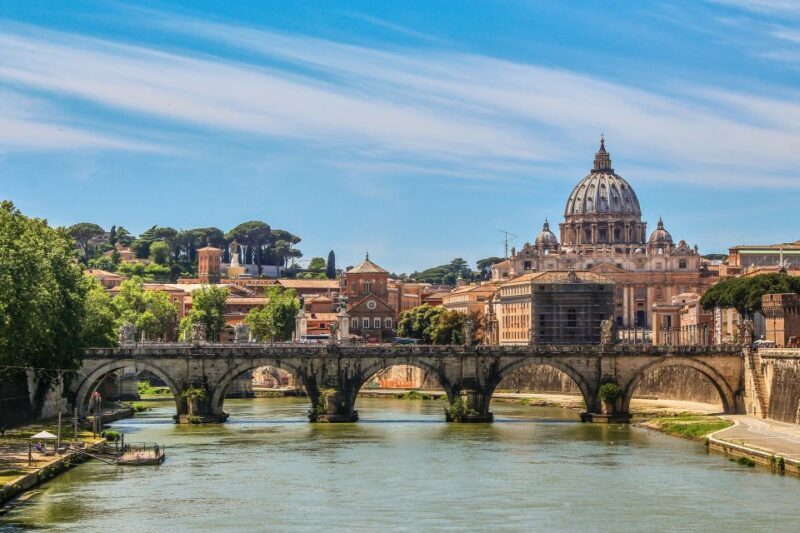 Transfer Between Florence and Rome with Sightseeing Stop - Who Is This Tour Best For?