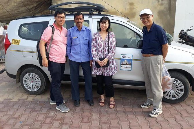 Transfer from Agra to New Delhi by Private Car - A Closer Look at the Transfer Experience