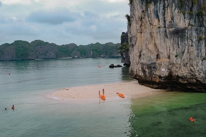 Transfer from Cat Ba Island to Ninh Binh with D-Class Limousine - Frequently Asked Questions