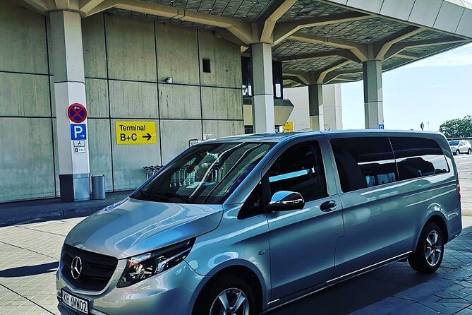 Transfer from Krakow (Balice airport) to Nowy Scz - Key Points