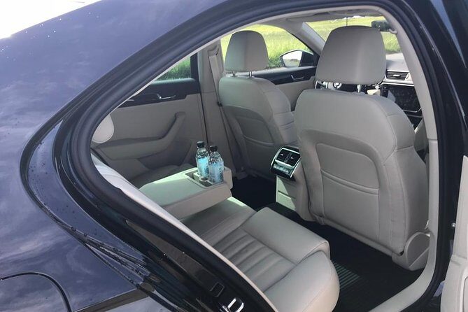 Transfer from Reykjavik - Private airport transfer to KEF Airport - A Practical and Comfortable Way to Say Goodbye to Iceland