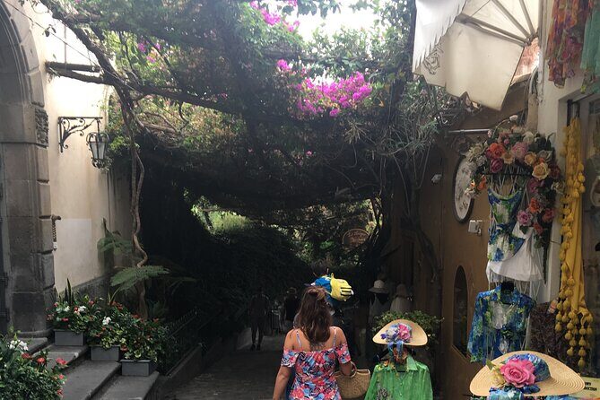 Transfer from Rome to Amalfi coast/Sorrento Area and Vice Versa - Transportation and Comfort