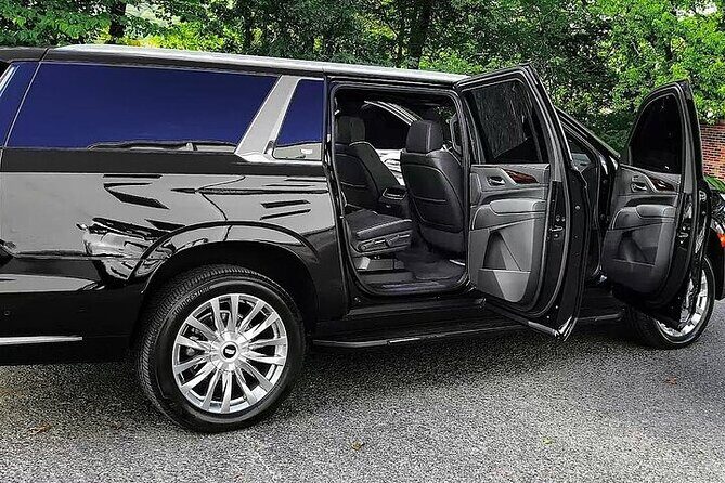 Transfer from Ronald Reagan Airport DCA to Washington DC by SUV - Who Will Appreciate This Service
