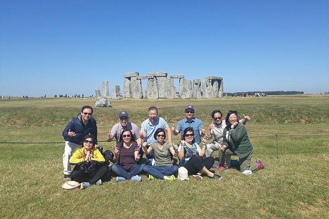 Transfer from Southampton to Heathrow via Stonehenge and Windsor - Authenticity and Practicality