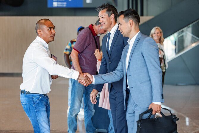 Transfer To or From London Heathrow Airport to Central London - Price and Value: Balancing Cost with Comfort
