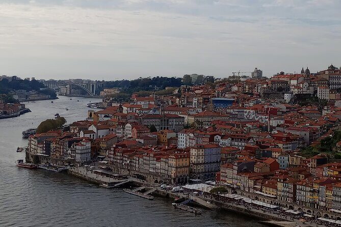 Transfer to Porto with Óbidos, Nazaré and Aveiro - Practical Tips