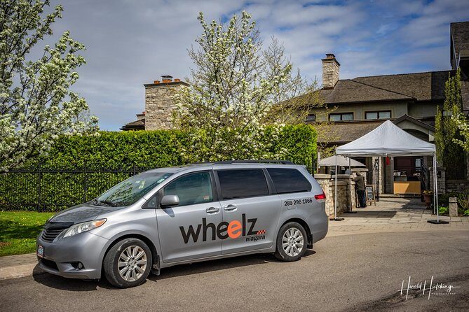 Transfer Toronto,Canada (Downtown) to Niagara on the Lake,Canada - The Value of Door-to-Door Service