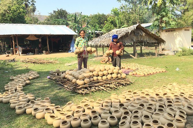 Transfer with tour-sightseeing Phnom Penh to Battambang - Kampong Chhnang: Pottery in a Classic Cambodian Village