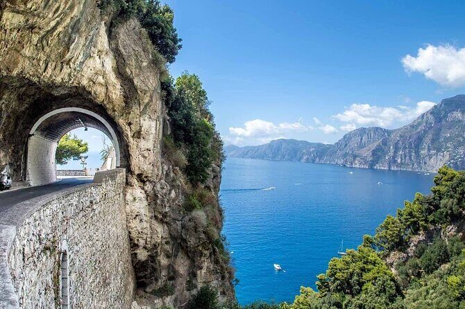 Transfers from Naples to Sorrento Positano Amalfi Ravello Maiori - Experience the Comfort of Private Transfers from Naples to the Amalfi Coast