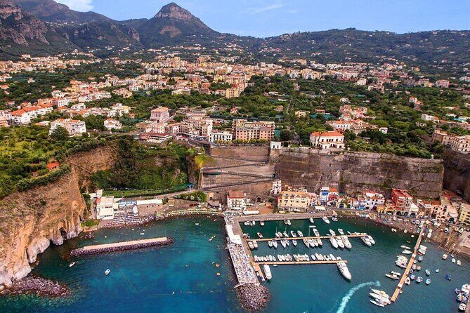 Transfers from Naples to Sorrento Positano Amalfi Ravello Maiori - Key Points