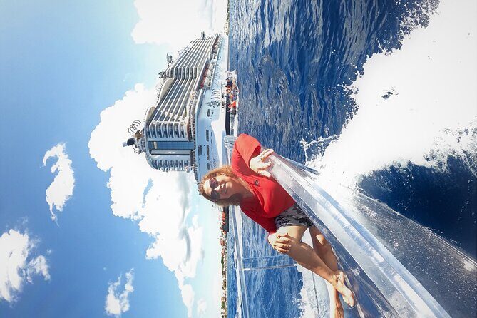 Transparent Boat with Snorkeling drinks and photo shoot - FAQ