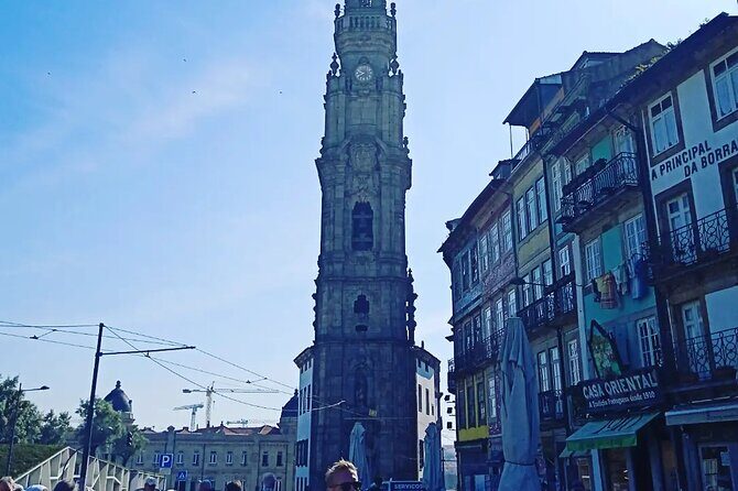 Transport Lisbon/Porto Porto/Lisbon with 2 optional stops - Key Points