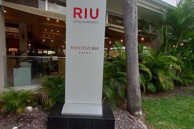 Transportation to any resort in Montego bay - Introduction: What Makes This Transfer Stand Out