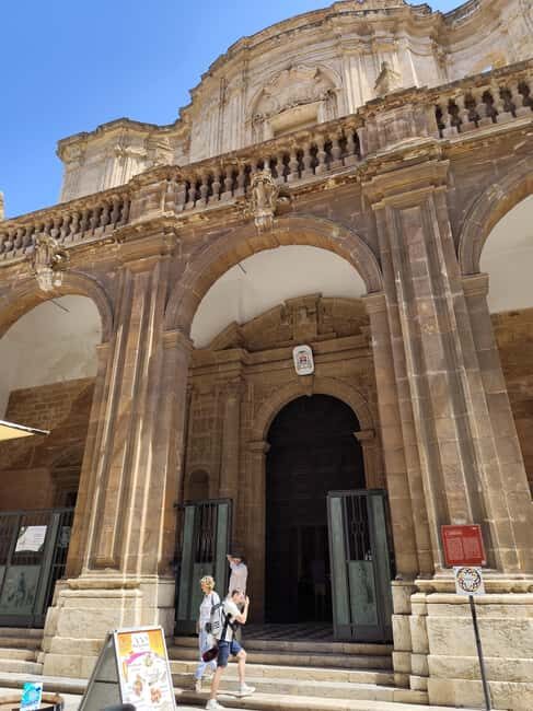 Trapani: Baroque and Flemish Secrets, a Granita Break Tour - Walking Into Trapani’s Historic Heart