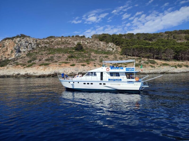 Trapani: Yacht Excursion to Levanzo and Favignana with Lunch - Who Is This Tour Best For?