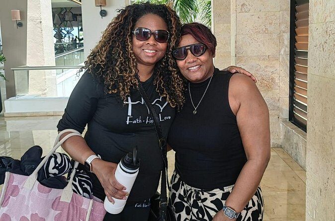 Traslado Privado VIP desde el Aeropuerto  Hoteles de Punta Cana - The Sum Up