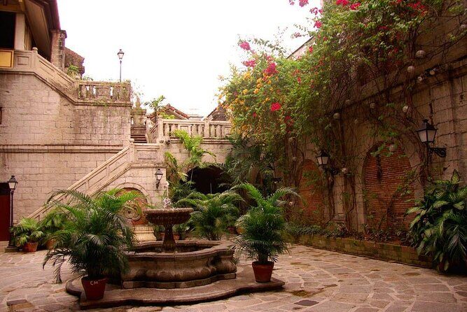 Travel Back In Time At Intramuros - Key Points