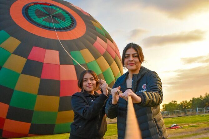 Travel by Hot Air Balloon, Teotihuacán Pyramids and Lunch - What Sets This Tour Apart