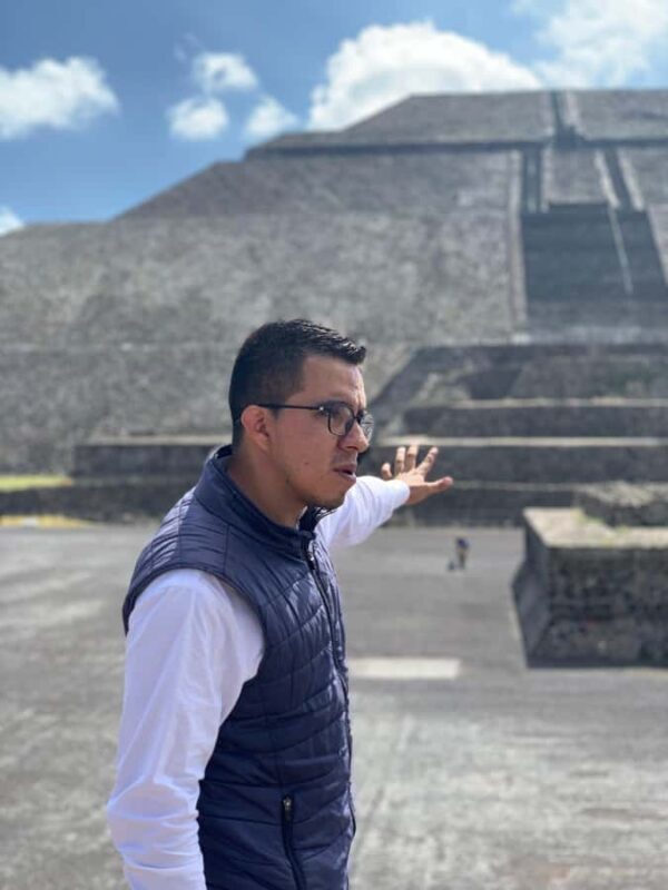 Travel through Teotihuacan, the Basilica, and enjoy a Mezcal tasting. - Enjoying a Mezcal Tasting: Savoring Mexico’s Spirit