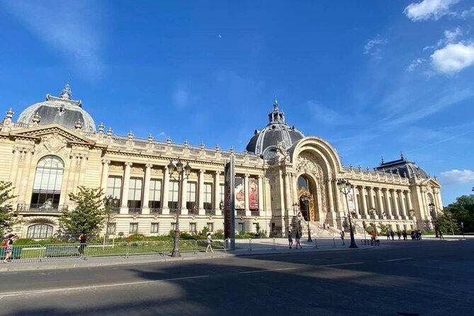 Treasure hunt along the Seine to visit Paris! - Is It Worth the Price?