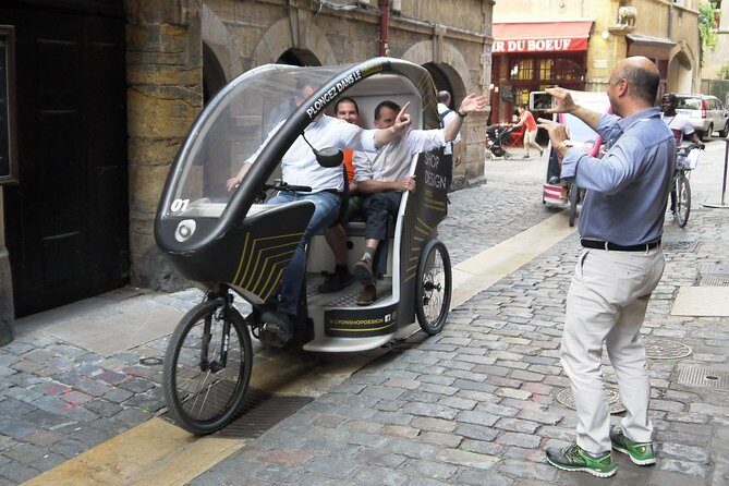 Treasure hunt in a Pedicab tour of Lyon - An In-Depth Look at the Tour Experience