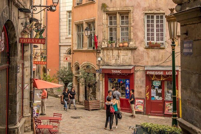 Treasure hunt in a Pedicab tour of Lyon - Frequently Asked Questions