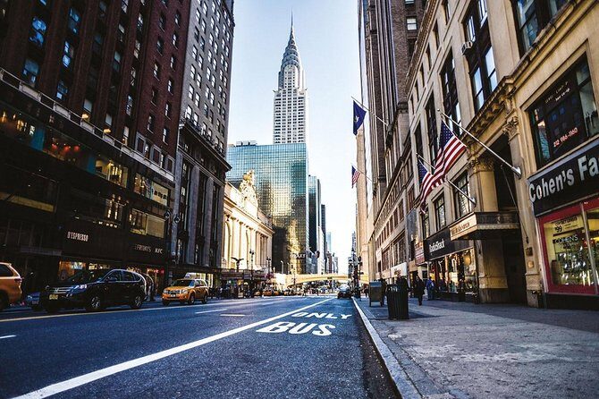 Treasure hunt in Midtown with New York in French - The Value of This Experience