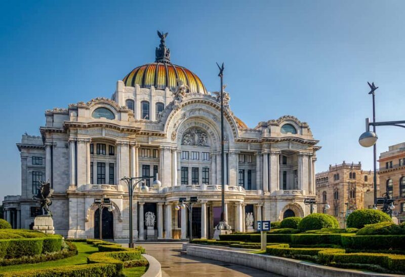 Treasures of Mexico City: Palaces and Museums - An In-Depth Look at the Tour Experience