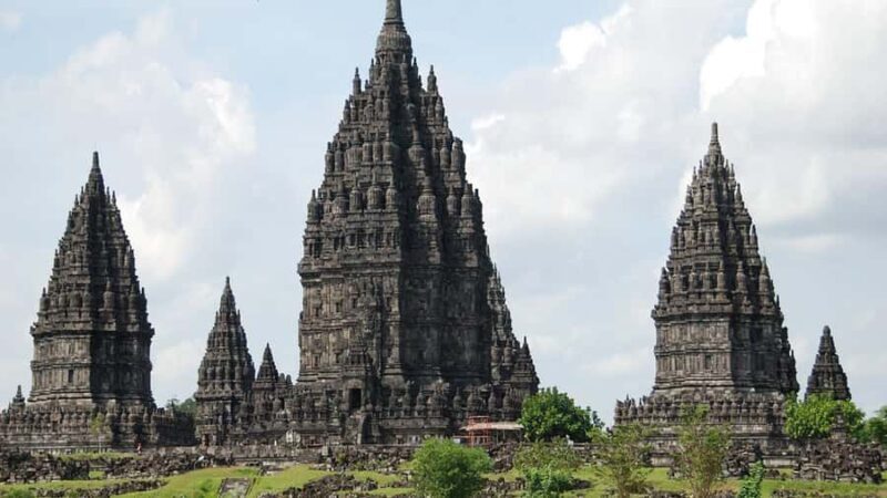Treasures of Yogyakarta: 2-Day Adventure Tour - Who Will Enjoy This Tour?