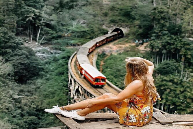 Trek to Little Adam's Peak and Nine Arches Bridge In Ella - A Word from the Travelers