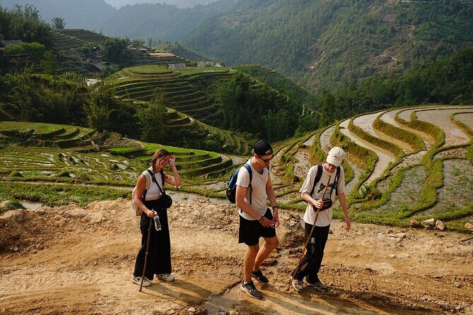 Trekking 1 circle the local village to admire Muong Hoa valley - Exploring the Sapa Valley: A Detailed Look at the 2-Day Village Trekking Tour