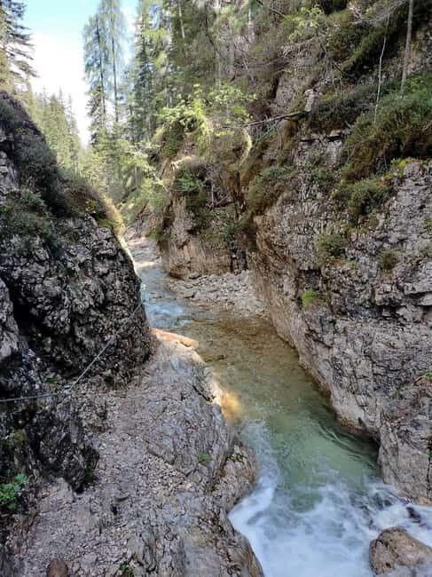 Trekking in the Gores de Federa - What’s Included and How It Works