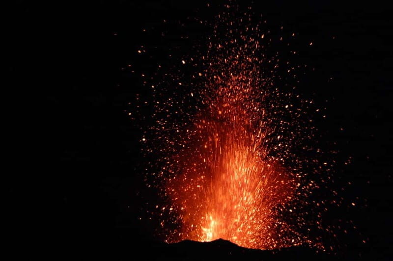 Trekking to the craters of Stromboli - Key Points