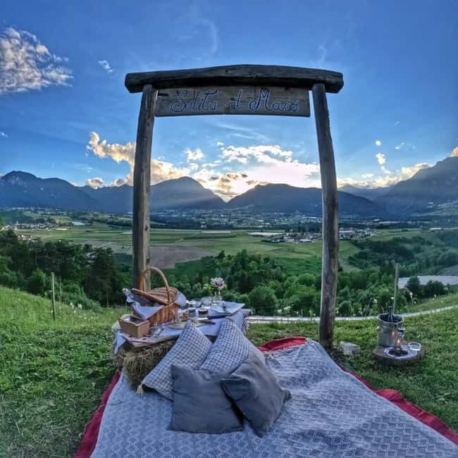 Trentino Agriconda: Magical Picnic at Sunset basket in Comano - Key Points
