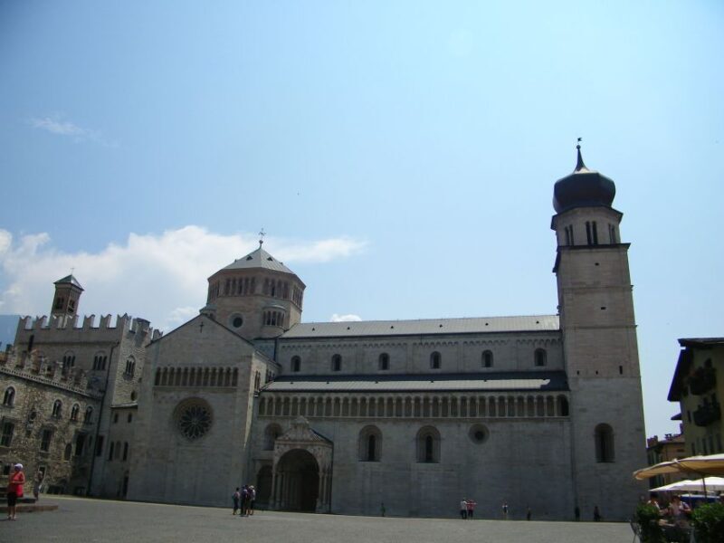 Trento private tour: medieval atmosphere of lovely old town - FAQ