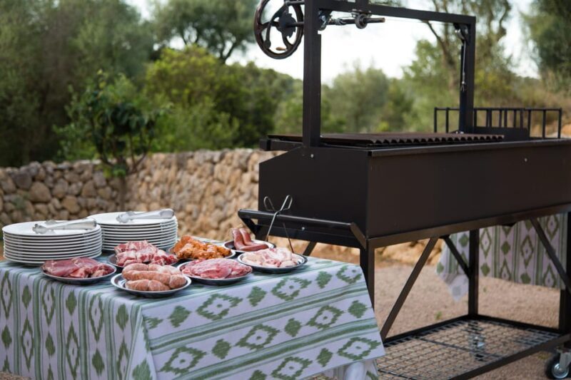 Treurer: Mediterranean barbecue Night - Practical Details and Tips