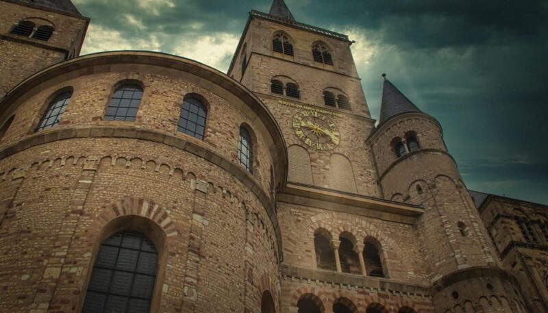 Trier: Solve the Mystery of the Merchant's Gold! - What’s Included and What’s Not