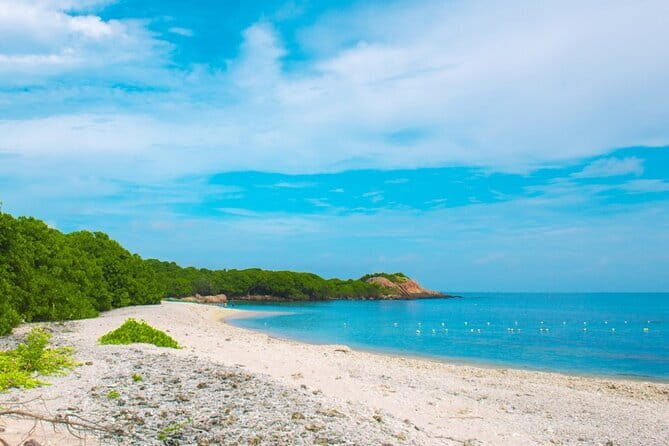 Trincomalee and Nilaveli beach Tour from Anuradhapura - Day 2: Sun, Sand, and Water Sports at Nilaveli