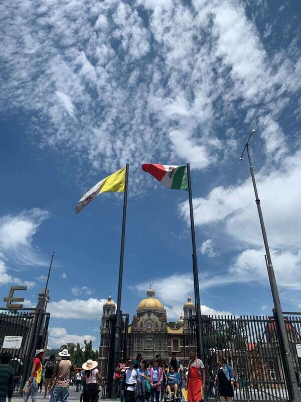 Trip through Teotihuacan, Basilica and Mezcal tasting. - FAQs