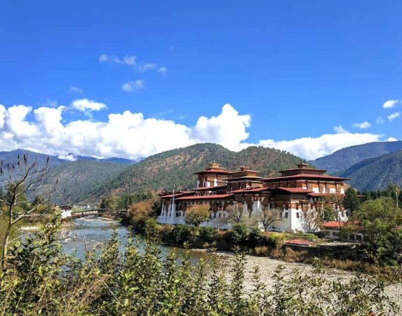Trip to Bhutan for 8 days - A Complete Look at the 8-Day Bhutan Tour