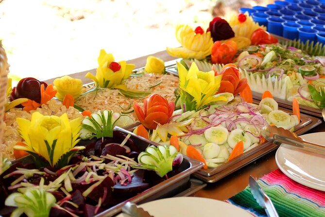 Trip to Chichen Itza with Buffet Breakfast and Saamal cenote - Authenticity and Cultural Connection