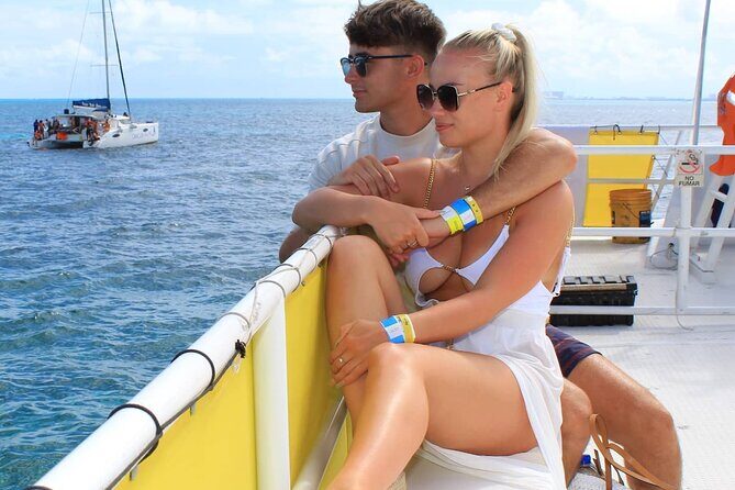Trip to Isla Mujeres - Catamaran Unlimited Adventure from Playa del Carmen - The Experience in Detail