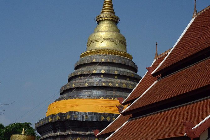 Trip with local driver Lampang-Lampoon - FAQ