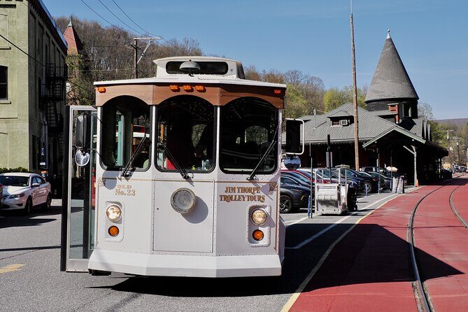 Trolley Tour in Historic Jim Thorpe - A Deep Dive into the Jim Thorpe Trolley Tour