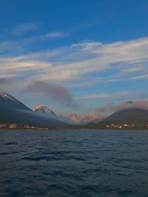 Tromsø: 2-Hour Island Tour Cruise with Snacks and Drinks - The Itinerary: What to Expect on the Water